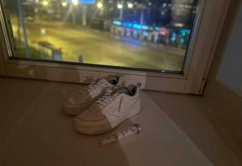 Кроссовки мужские skechers SAX 43 размер