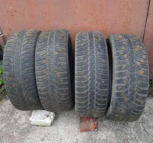 Lassa Iceways 215/60 R16 95T