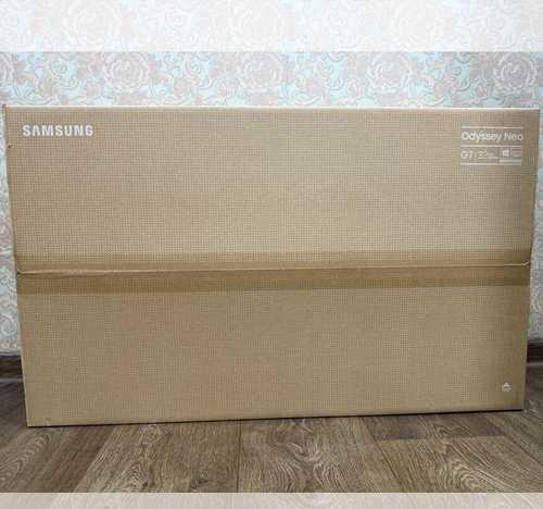 32" Samsung Odyssey Neo G7, новый