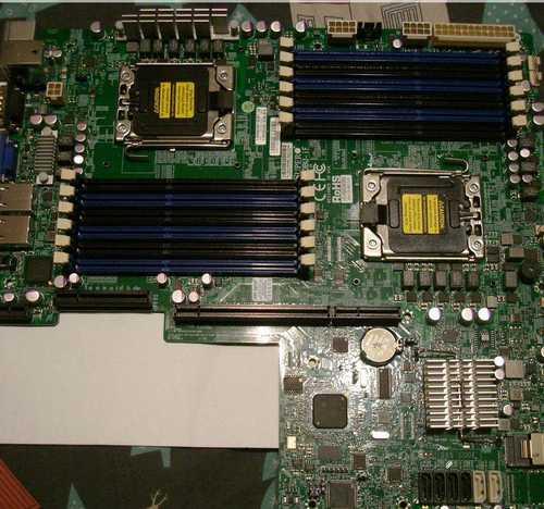 Supermicro X9DBU-iF Dual LGA 1356