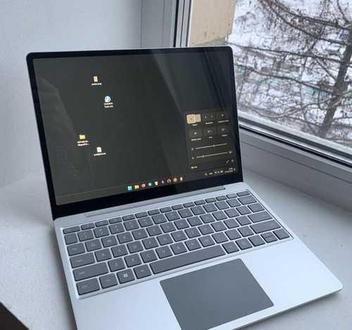 Miscrosoft Surface Laptop Go 2 128/8