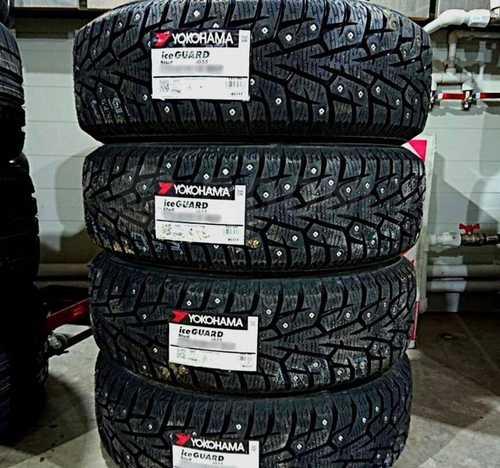 Yokohama Ice Guard IG55 215/55 R17 98T