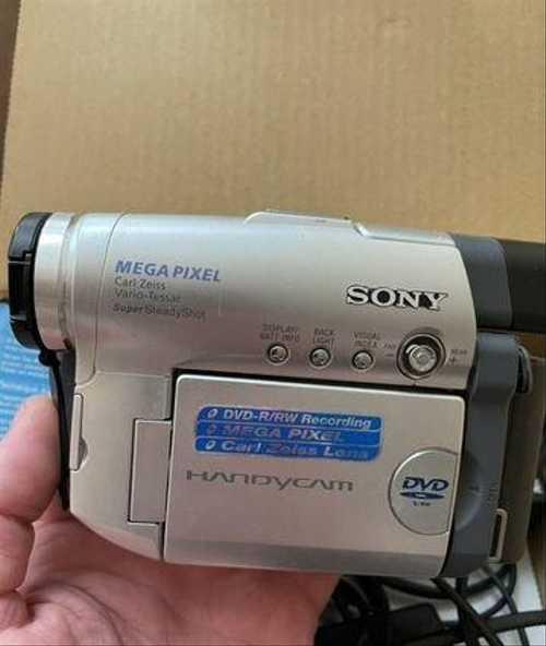 Видеокамера Sony dvd 201e