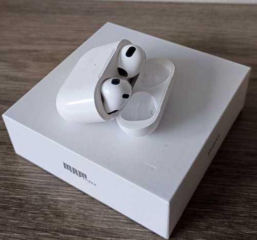 Беспроводные наушники airpods