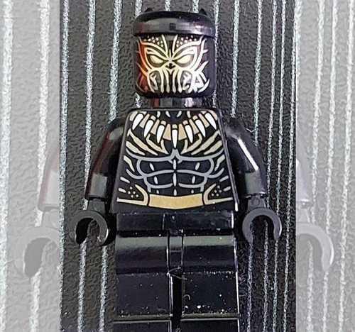 Lego минифигурки Marvel