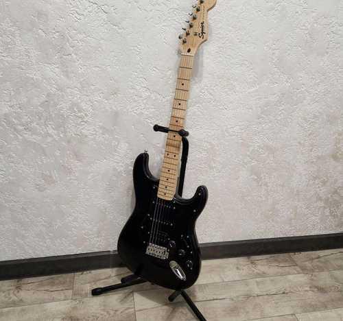 Электрогитара Fender Squier