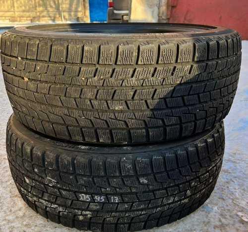 Bridgestone Blizzak Revo1 215/45 R17