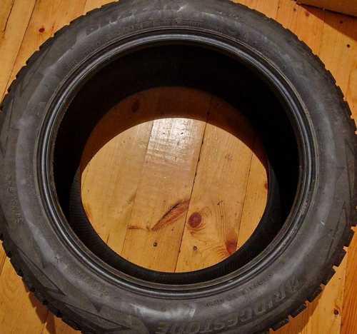 Bridgestone Blizzak DM-V2 235/55 R18 100T