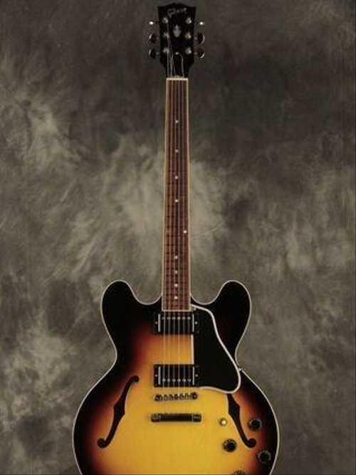 Полуакустическая электрогитара Gibson Custom ES-33