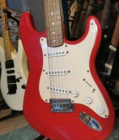 Fender bulet squier Stratocaster Электрогитара