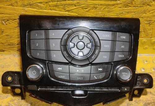Магнитофон (магнитола) Chevrolet Cruze J300 1.6