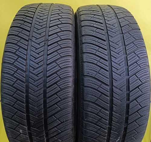 Michelin Pilot Alpin PA4 235/45 R20