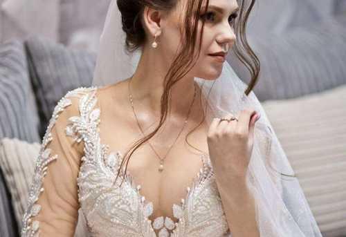 Продам Свадебное платье 44 46