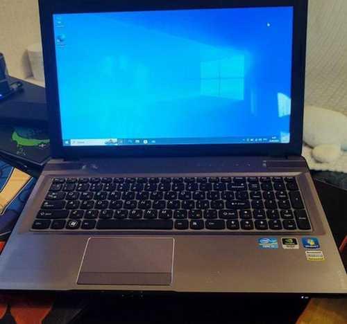 Ноутбук Lenovo IdeaPad Y570