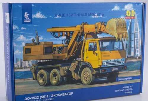 Сборная модель экскаватор Камаз 5511 в 1:43