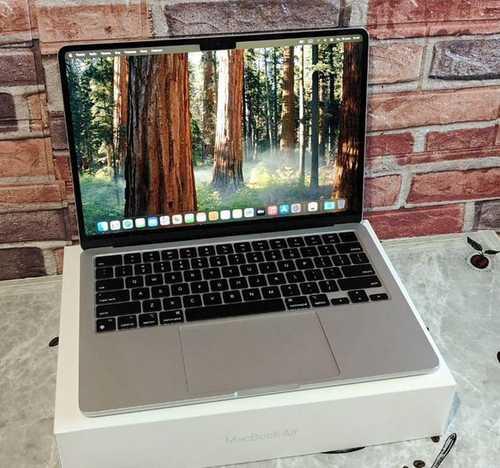 Apple Macbook air 13 m2 24 gb Ssd 1 tb