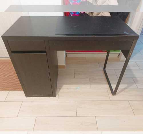 Письменный стол IKEA черный