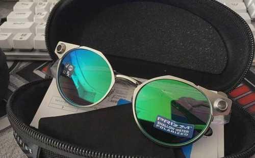 Солнцезащитные очки Oakley deadbolt