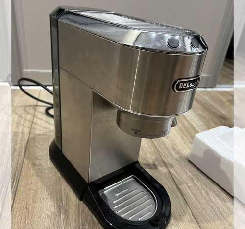 Кофемашина delonghi рожковая ес 685