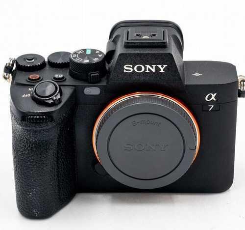 Беззеркальный фотоаппарат Sony Alpha ilce-7M4 Body