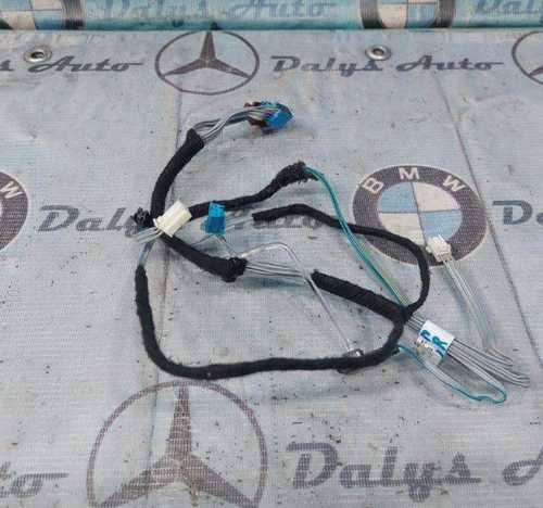 Проводка двери передняя правая Mercedes-Benz