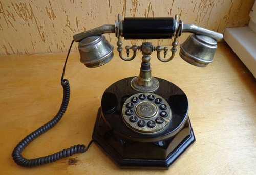 Стационарный телефон под ретро старину