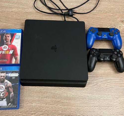 Sony playstation 4 slim