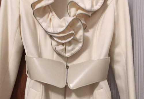 Куртка демисезонная женская драповая белая