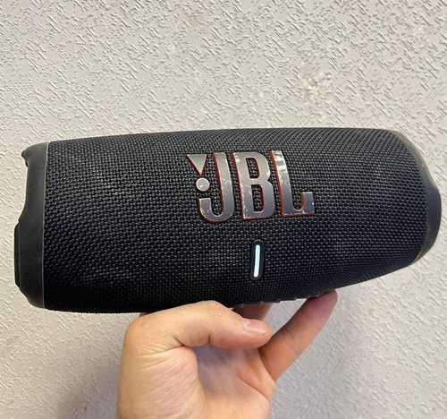 Портативный колонка JBl Charge 5