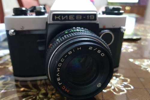 Пленочный фотоаппарат киев-19