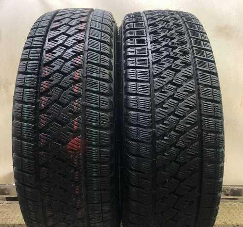 Bridgestone Blizzak W810 225/65 R16C R