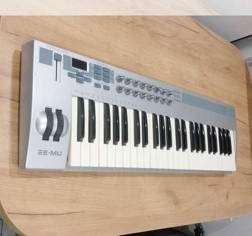 Midi клавиатура E-MU xboard 49