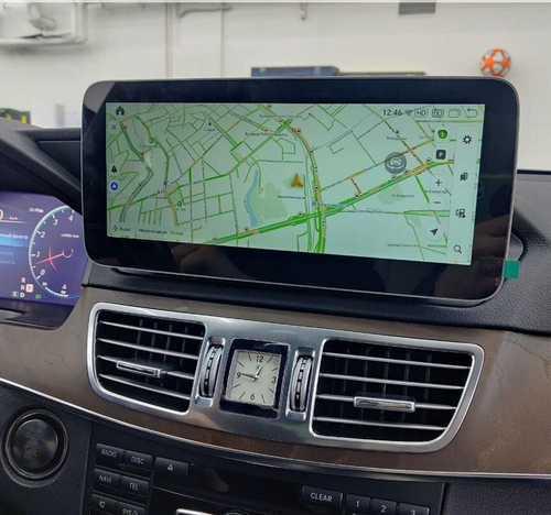 Монитор Radiola 10.25" Android 13 Mercedes E W212