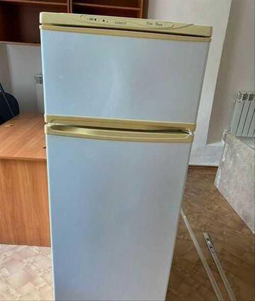 Холодильник бу Nord Vita