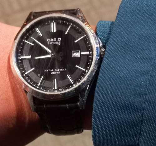 Мужские наручные часы casio sapphire