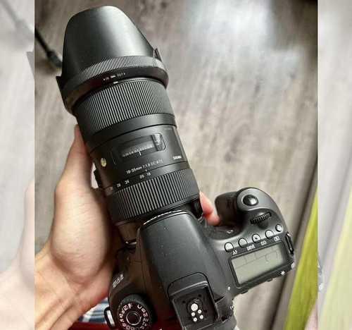 Фотокамера Canon 60D и объектив Sigma 18-35 1:1.8