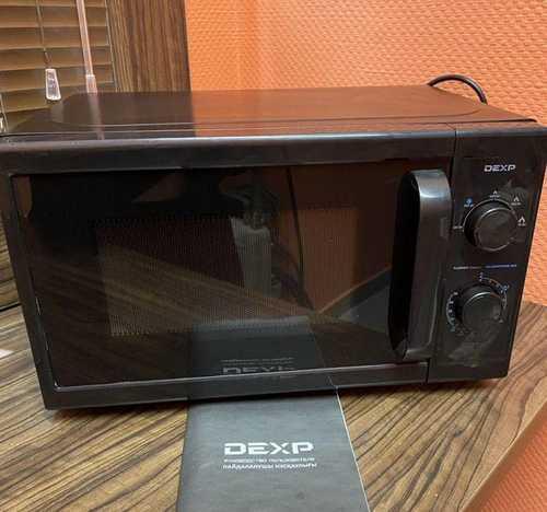 Микроволновая печь Dexp MS-70 черная