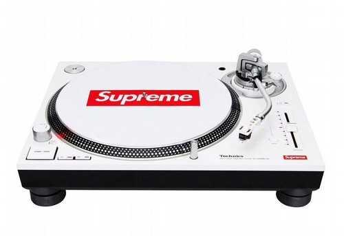 Supreme Technics SL-1200MK7 Turntable White