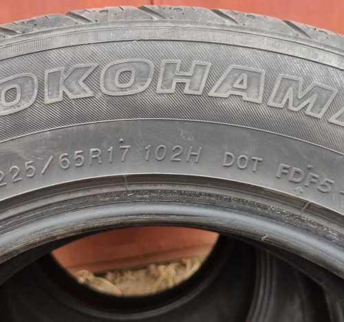 Yokohama Parada Spec-X 225/65 R17