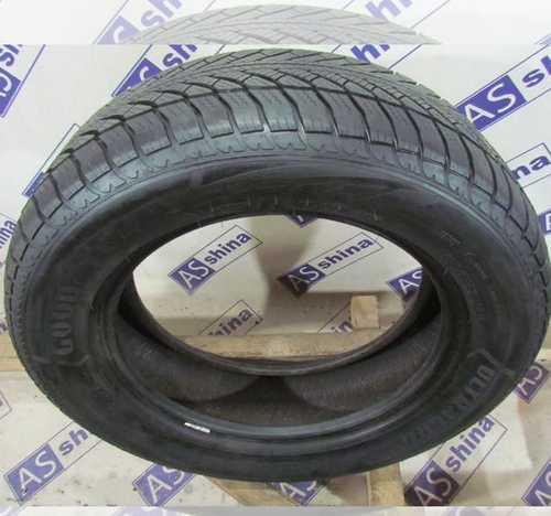 Goodyear UltraGrip 8 Performance 205/60 R16 99U