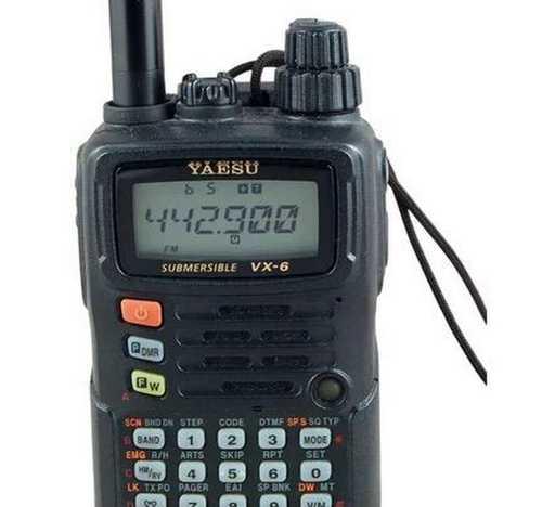 Рация Yaesu VX-6R