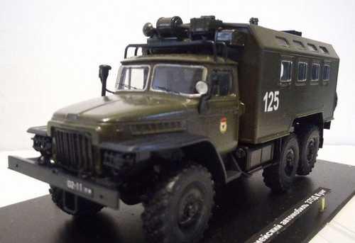 Армейский автомобиль Урал 375д Кунг(масштабе 1/43)