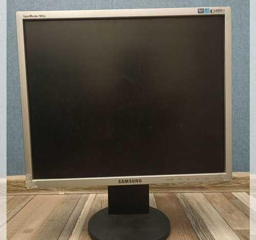 Монитор Samsung Syncmaster 943n