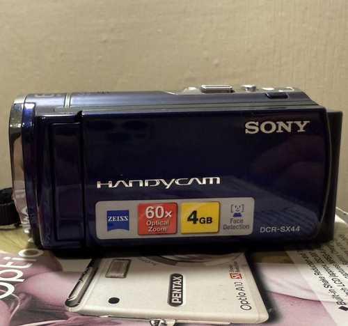 На ремонт Видеокамера Sony DCR-SX44E