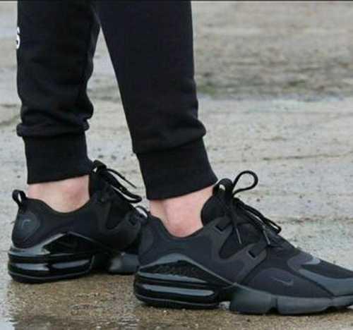 Кроссовки Nike Air Max Infinity. Торг