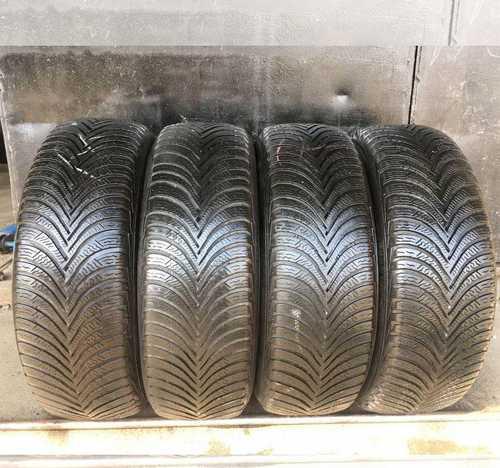 Michelin Alpin A4 215/55 R16