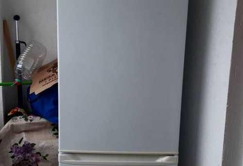 Холодильник бу Lumus