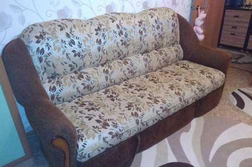 Продам диван б.у