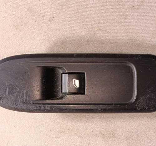 Кнопка стеклоподъемника Peugeot 408 2012