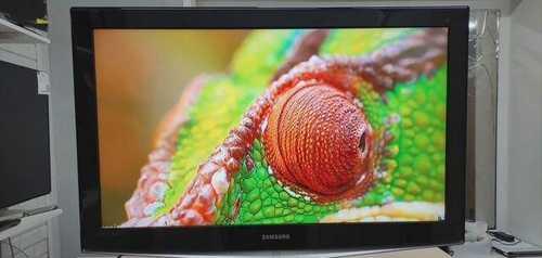 Надежный телевизор Samsung 40" (101см.)